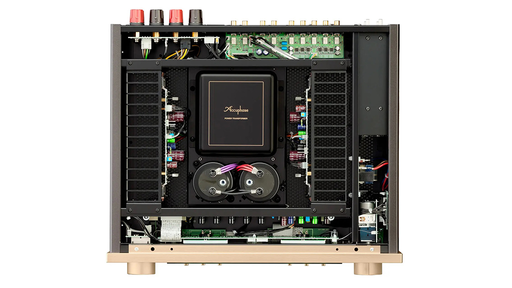 Accuphase E-3000: Bộ khuếch đại tích hợp class AB nhỏ gọn có hiệu suất ấn tượng | SAIGON HD
